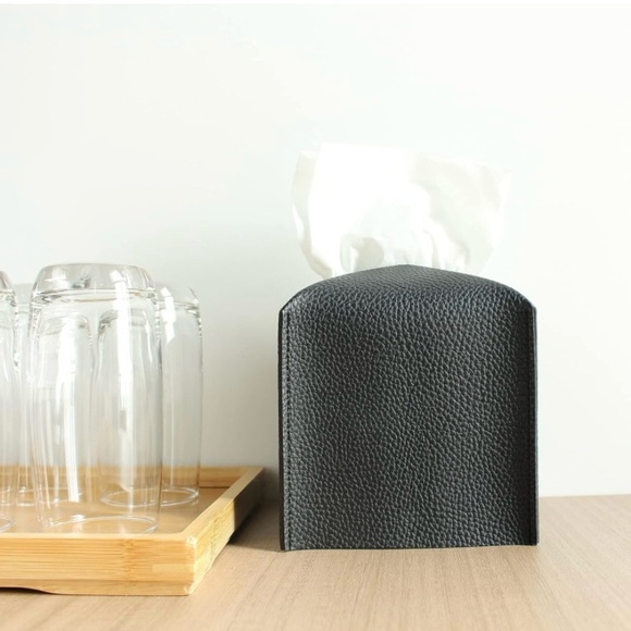 Anthropologie | Bath | Unbranded Black Faux Pebbled Leather Tissue Box ...